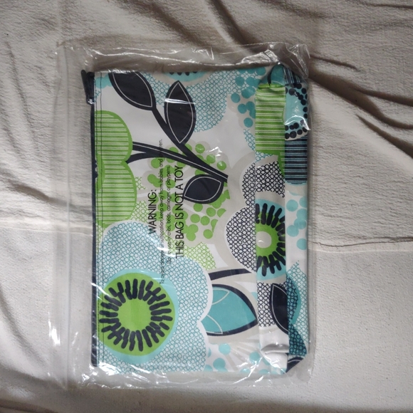 thirty-one | Bags | Thirtyone Zipper Pouch | Poshmark